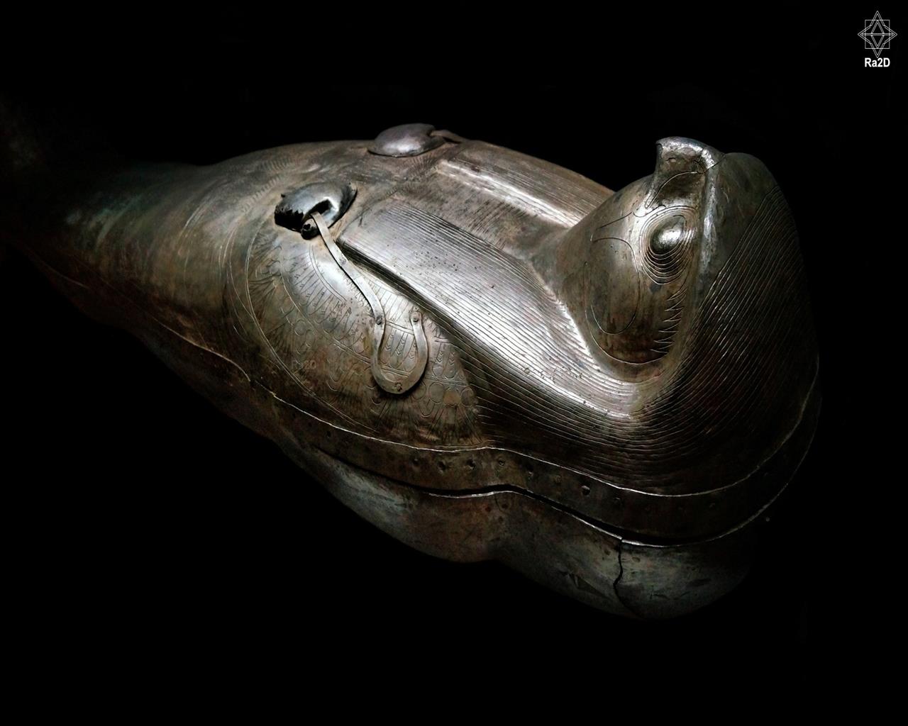 Egypt-Cairo-Egyptian-Museum-Silver-Coffin-of-Sheshonq-II-with-Head-of ...