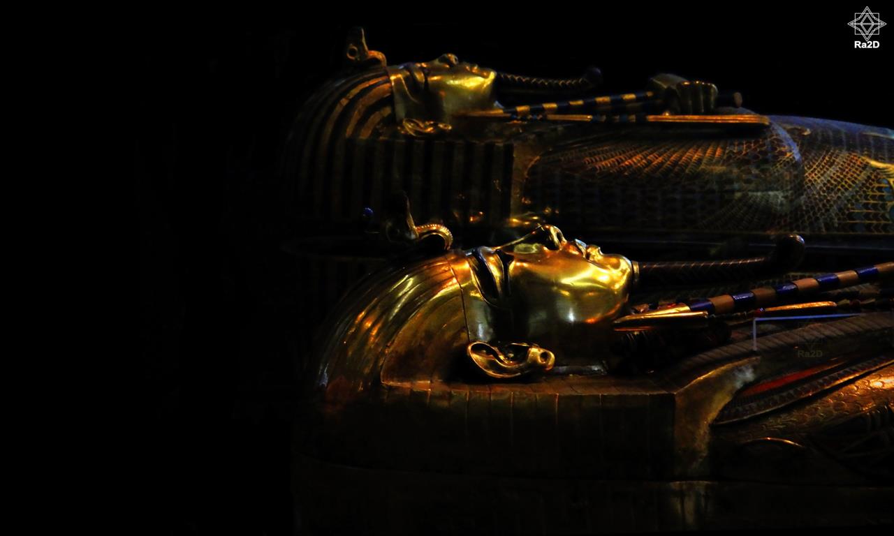 Egypt-Cairo-Egyptian-Museum-Gold-Coffins-of-Tutankhamun-Ra2D ...