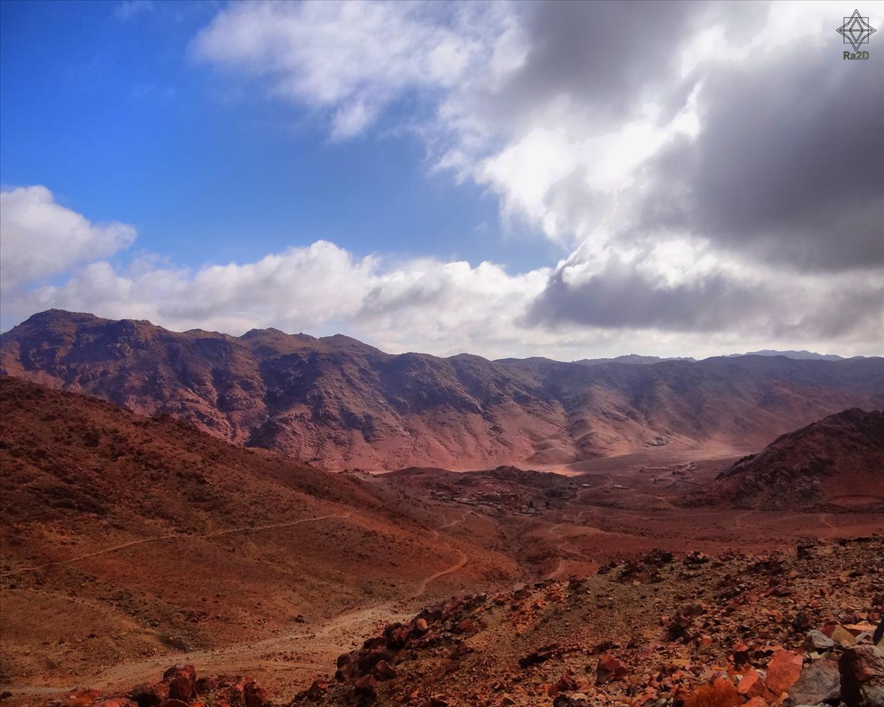 Egypt-Sinai-Saint-Catherine-Mountain-Ra2D-01 - Exclusive Wallpapers | Ra2D